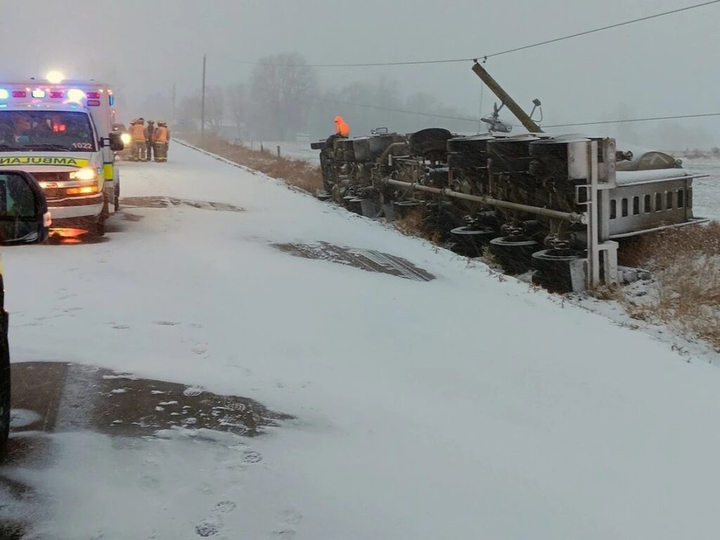 Serious Injuries After 401 Crash Involving Tractor Trailer Fleet News